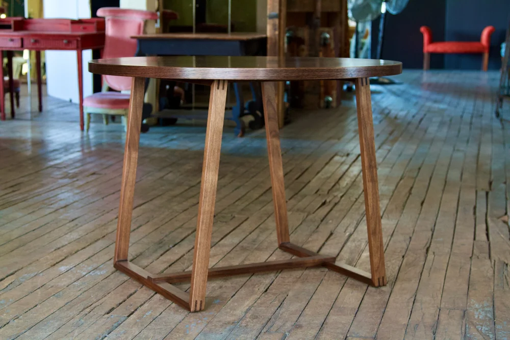 Antonson Round Table — Richard Wrightman Design