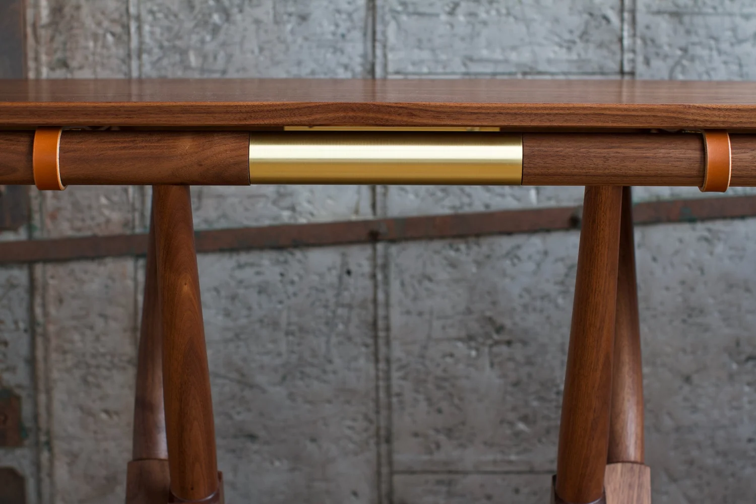 Matthiessen Console — Richard Wrightman Design