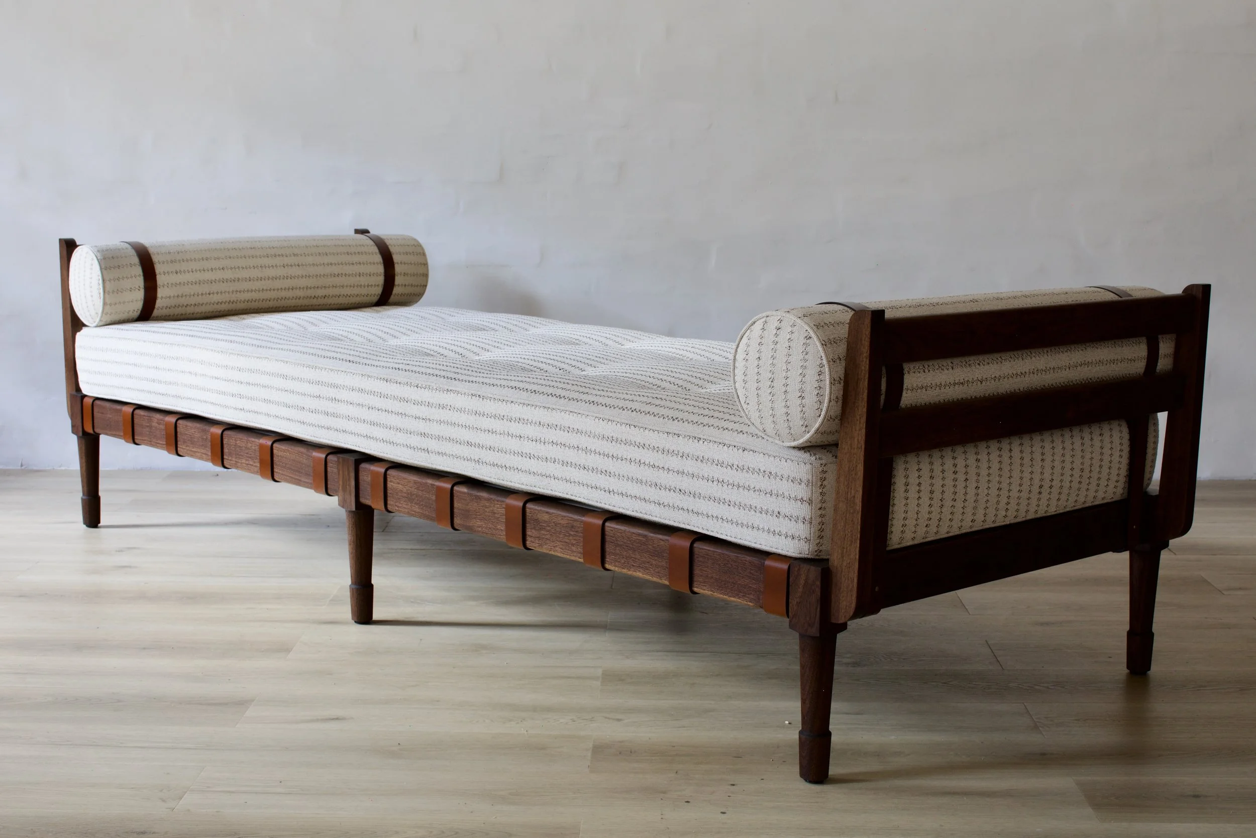 Jasper Day Bed — Richard Wrightman Design