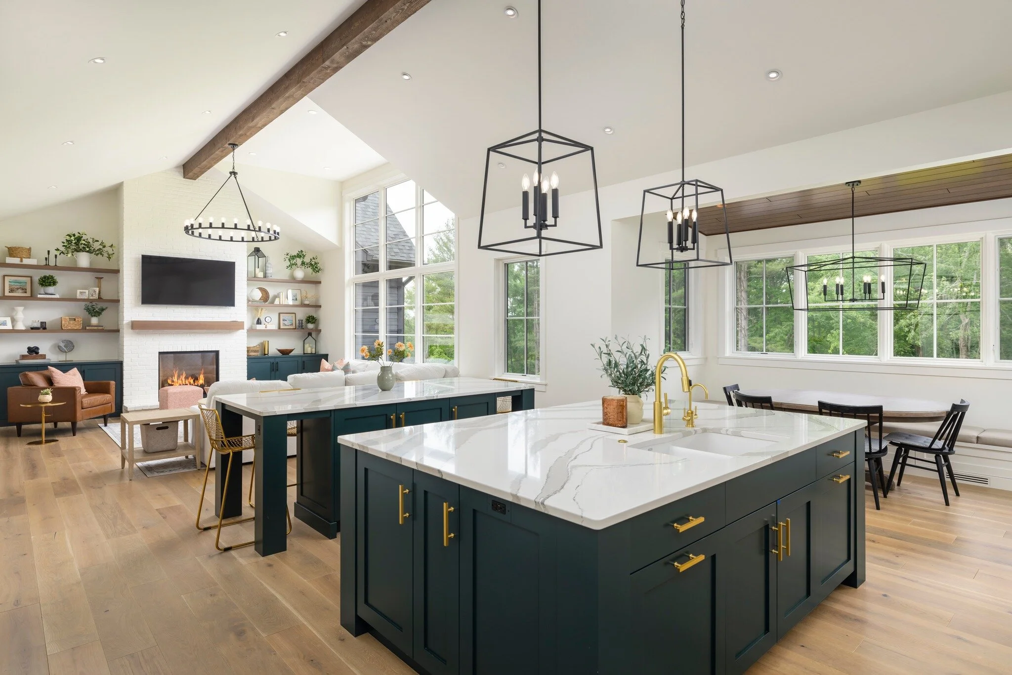 Refined Lake House — BENCHMARK DESIGN STUDIO