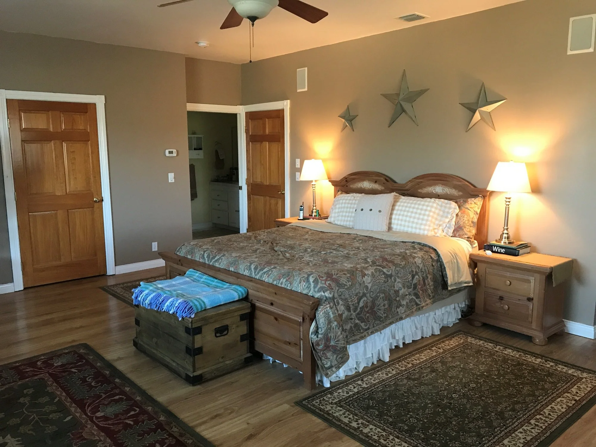 🛌 Estate Lodging & Accommodations