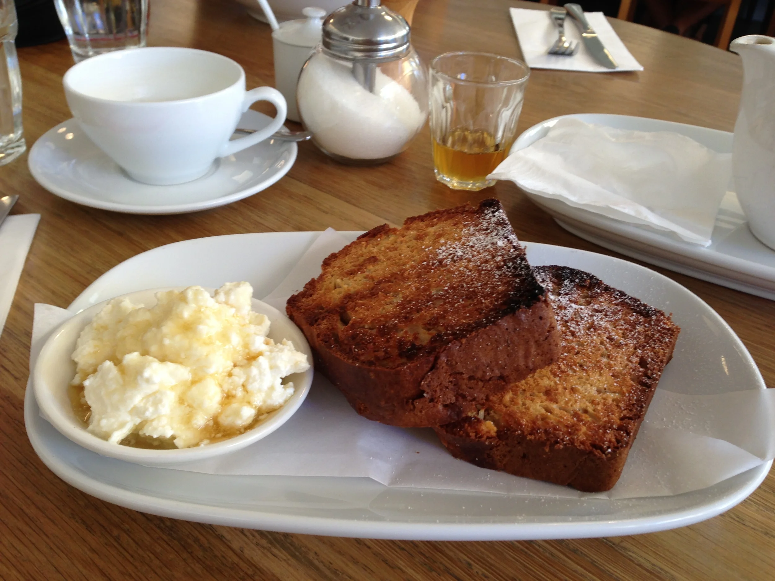 Granger & Co London and Ricotta Hotcakes with Banana and Honeycomb ...