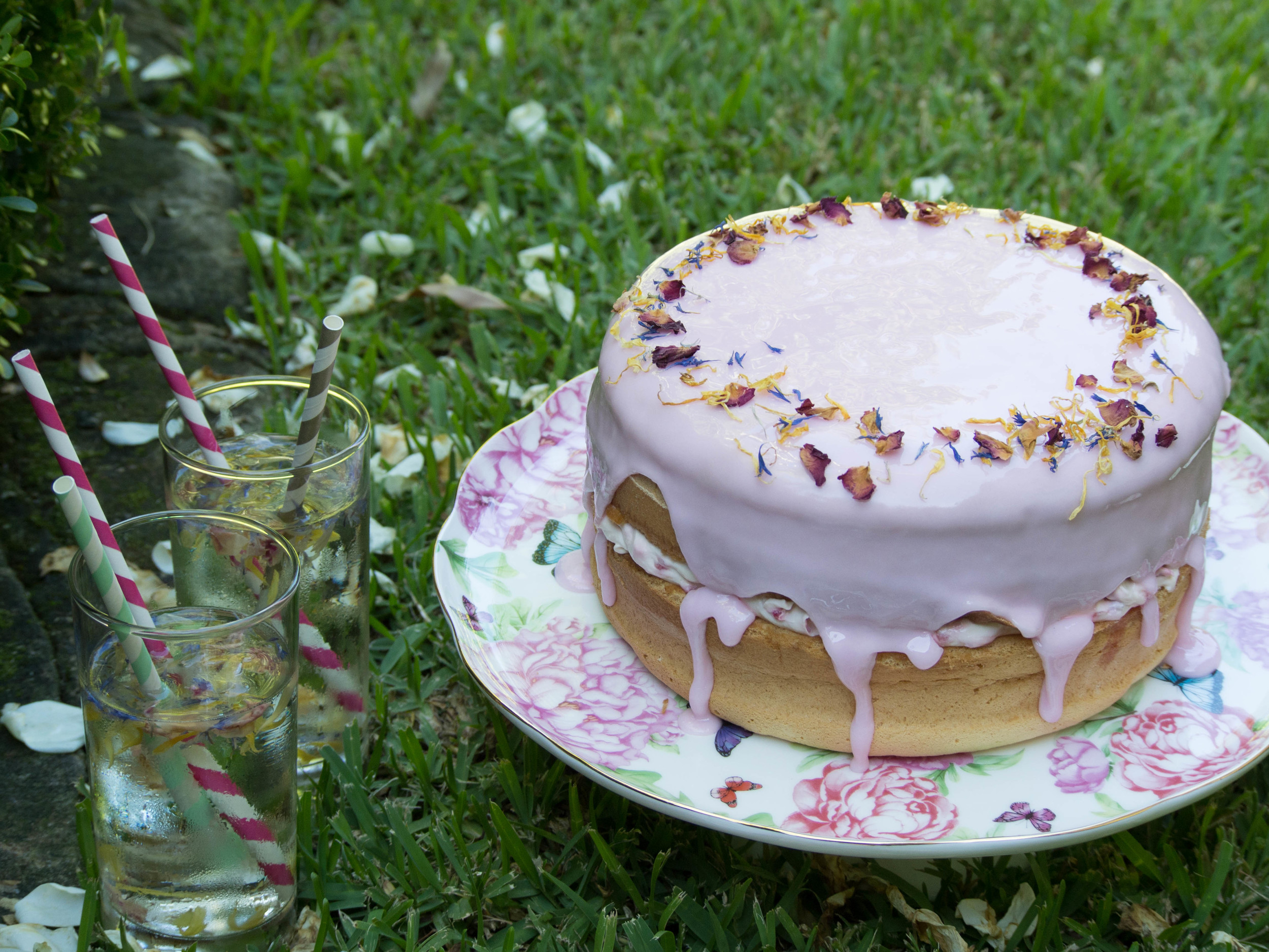 Raspberry & Rose Sponge Cake + Raspberry & Elderflower Cordial ...