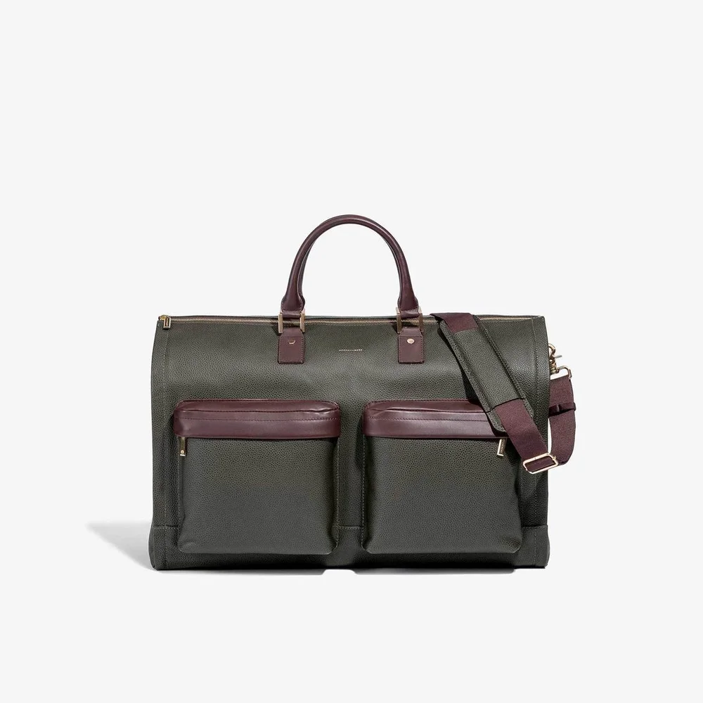 Hook and Albert Leather Garment Weekender Bag Review — What is a Gentleman
