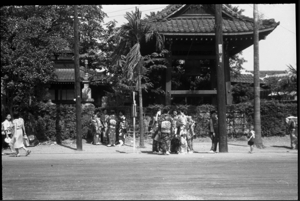 Nishi Honganji Square (西本願寺廣場) — Josh Ellis Photography