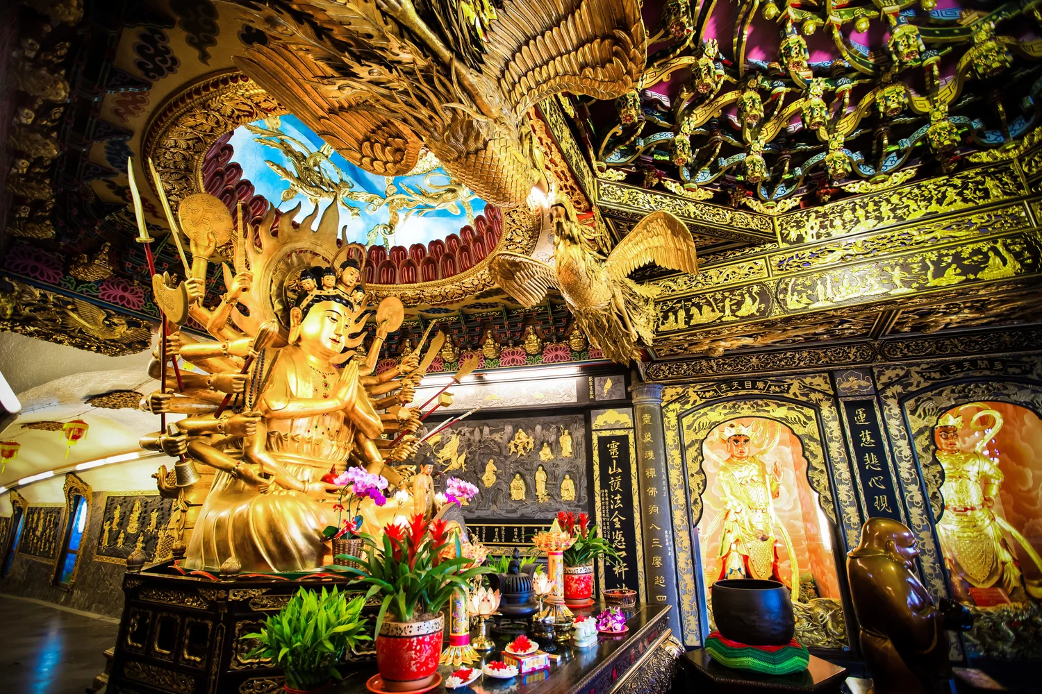 Guandu Temple (關渡宮) — Josh Ellis Photography