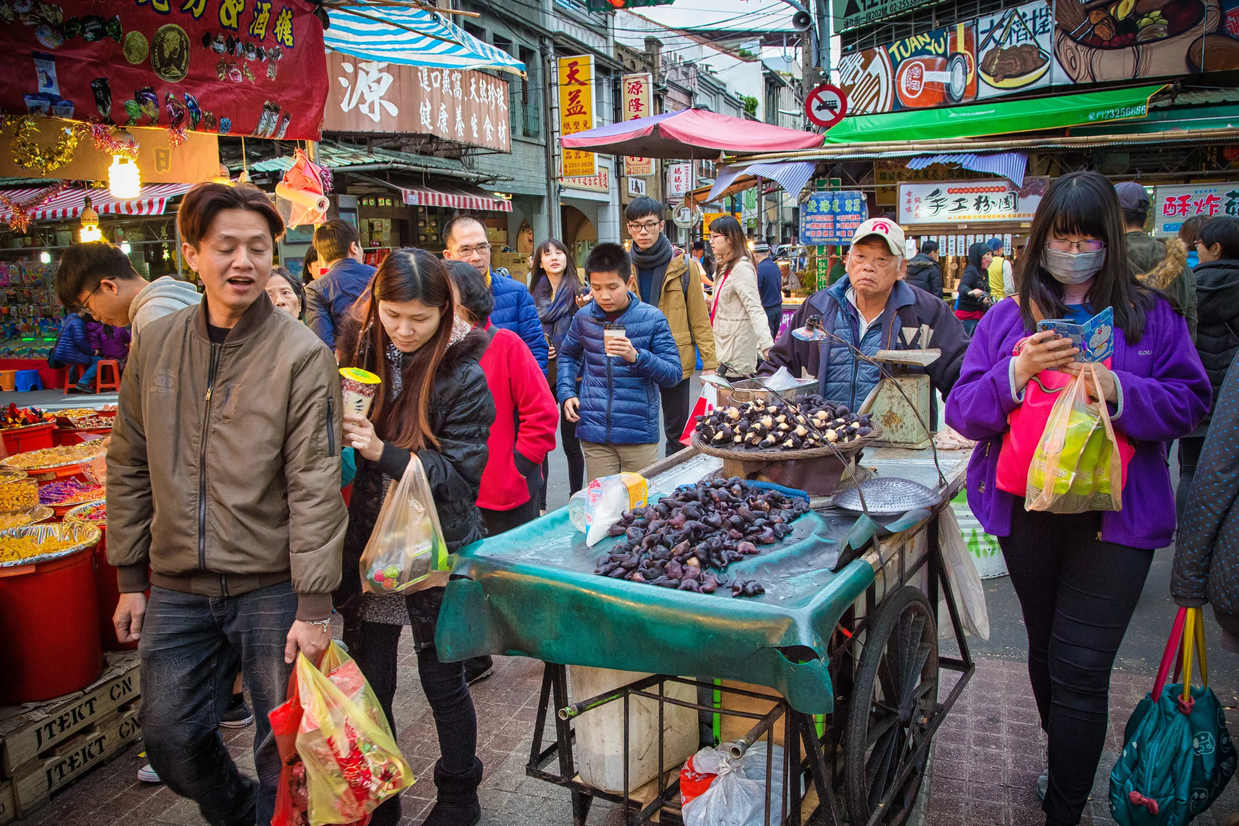 Dihua Street Lunar New Year Market 2017 — Josh Ellis Photography