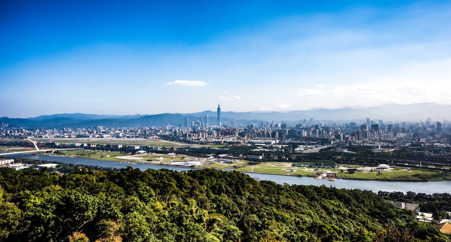 Jiantan Mountain (劍潭山) — Josh Ellis Photography