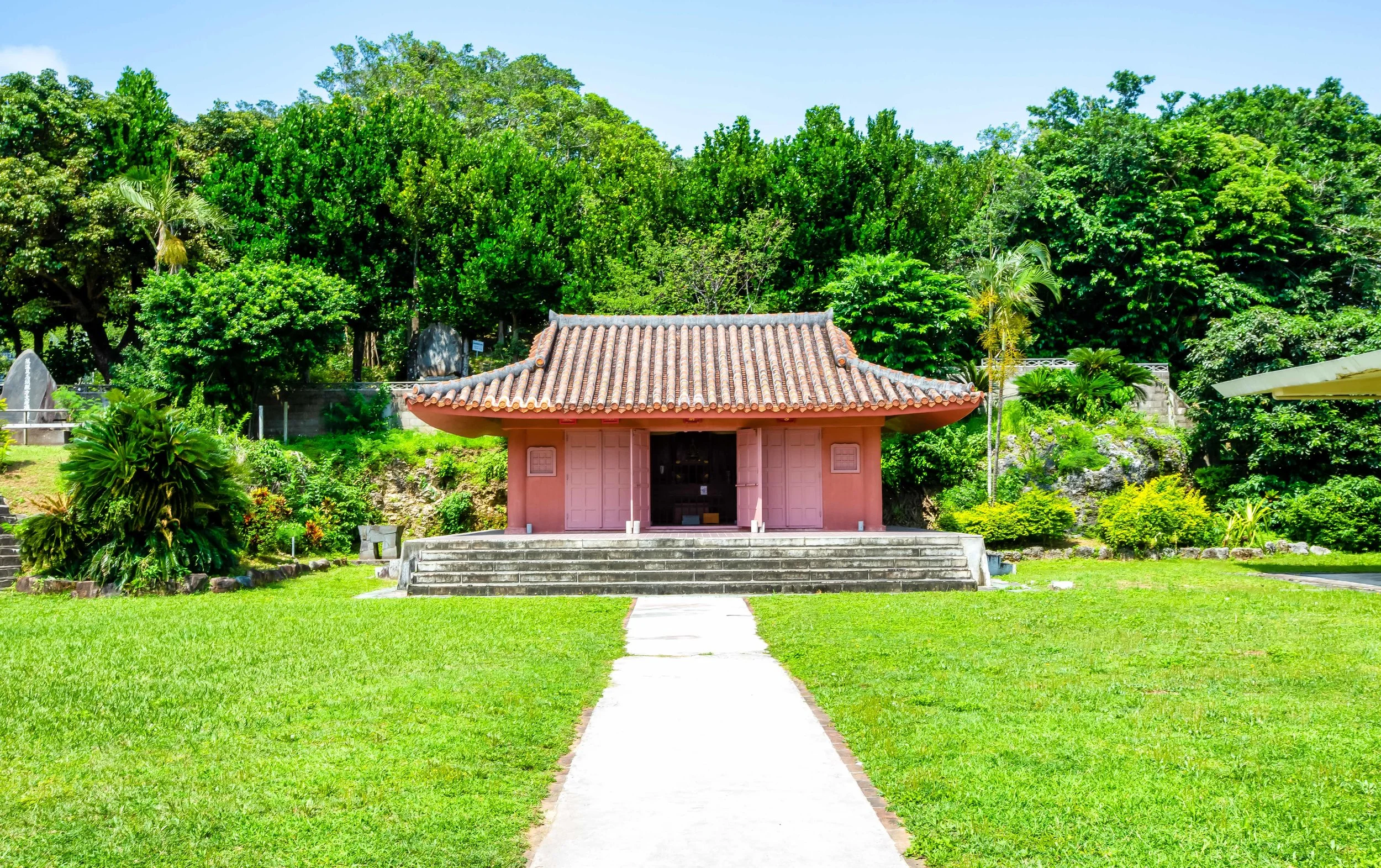 Naha Confucius Temple (那霸至聖廟) — Josh Ellis Photography