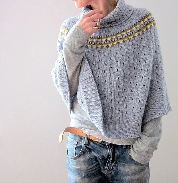 10 Modern Poncho Knitting Pattern — Blog.NobleKnits