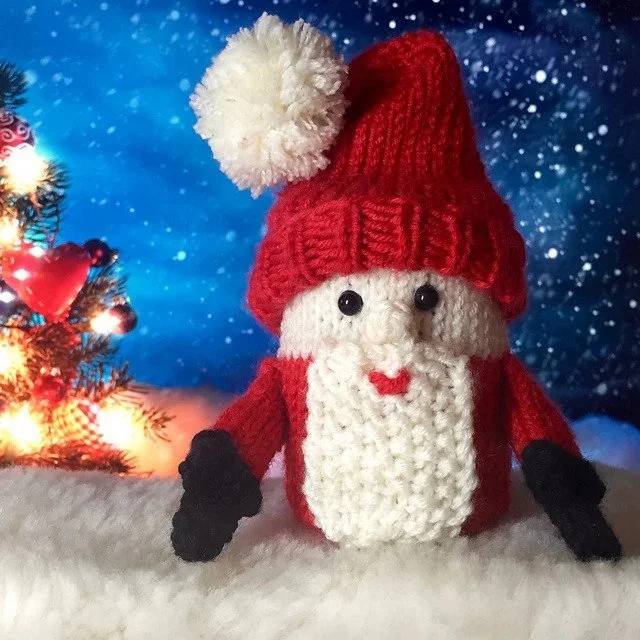 10 Free Santa Claus Knitting Patterns — Blog.NobleKnits