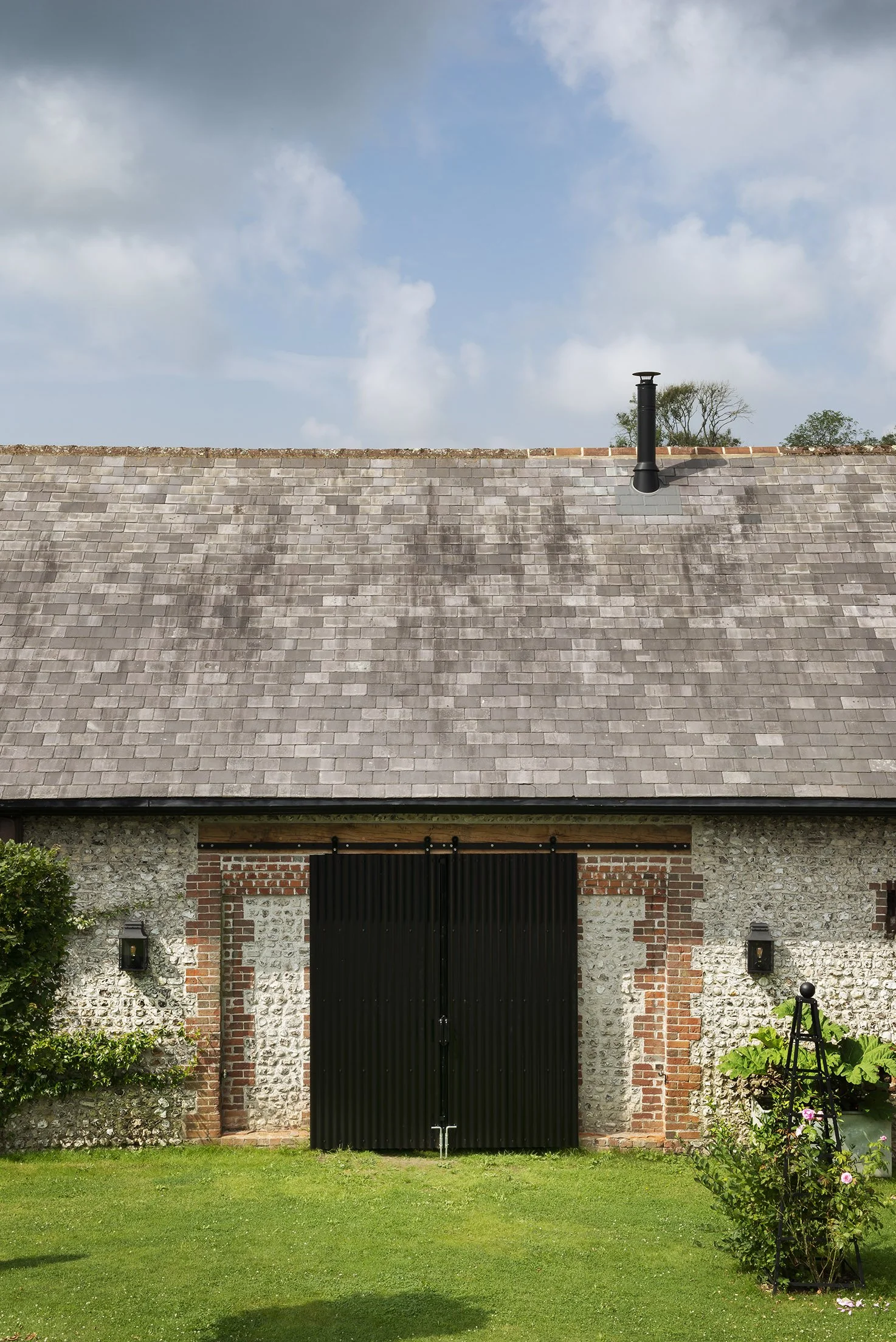 Barn B — DENIZEN WORKS
