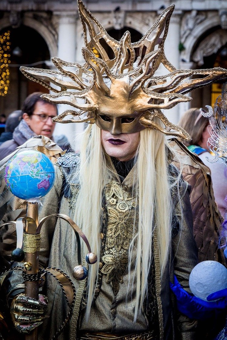 Your guide to Carnival in Florence, Italy — Curious Appetite