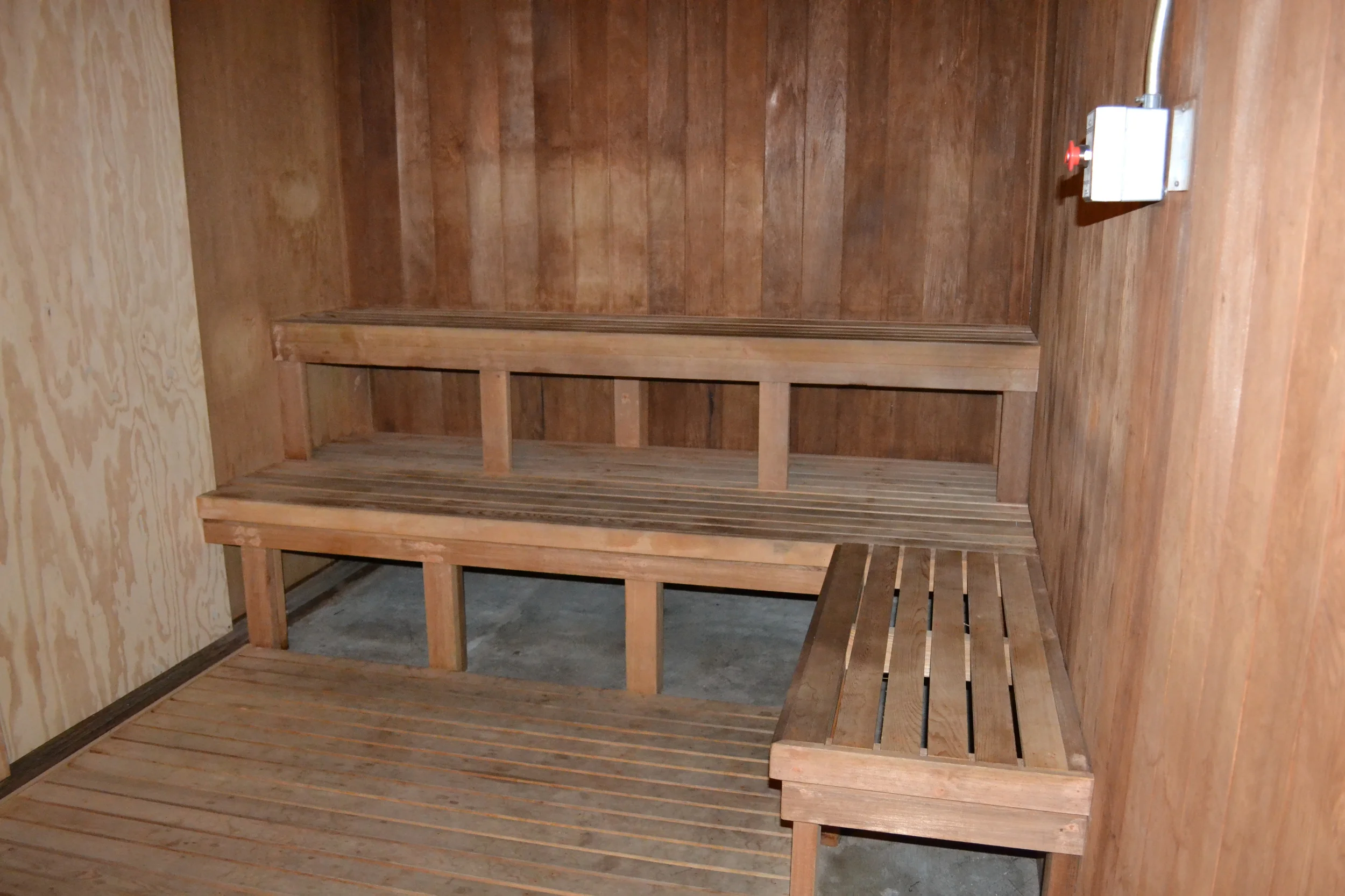 Learn More About The Property — AOAO Aloha LaniAbout, Newsletter ...