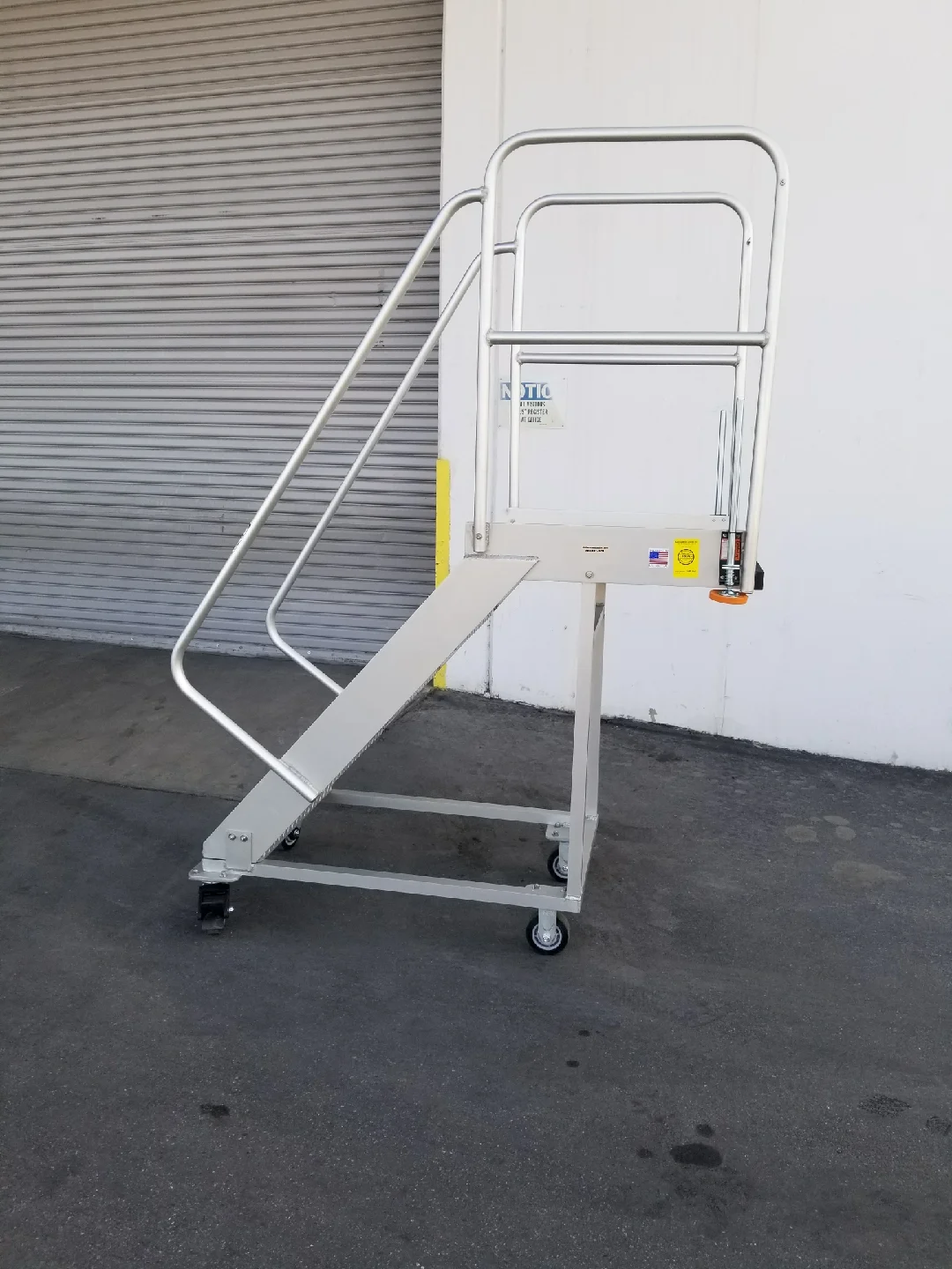 Rolling Adjustable Work Platform Cantilever