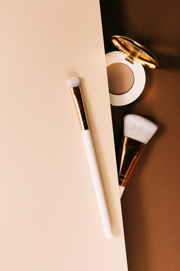 9 Natural & Organic Eyeshadow Palettes For A Perfectly Polished Look