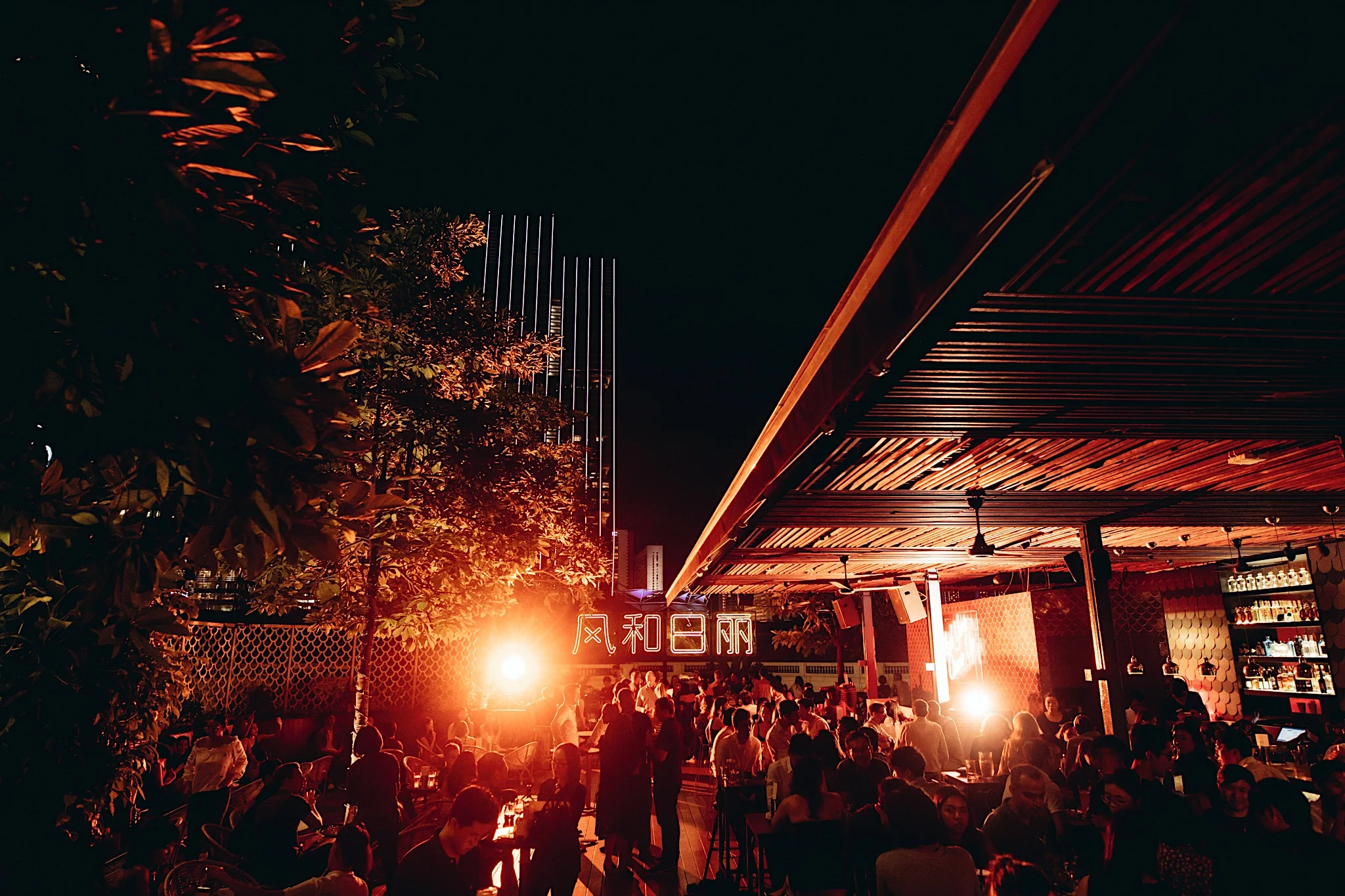 The Best Rooftop Bar in Singapore – Loof