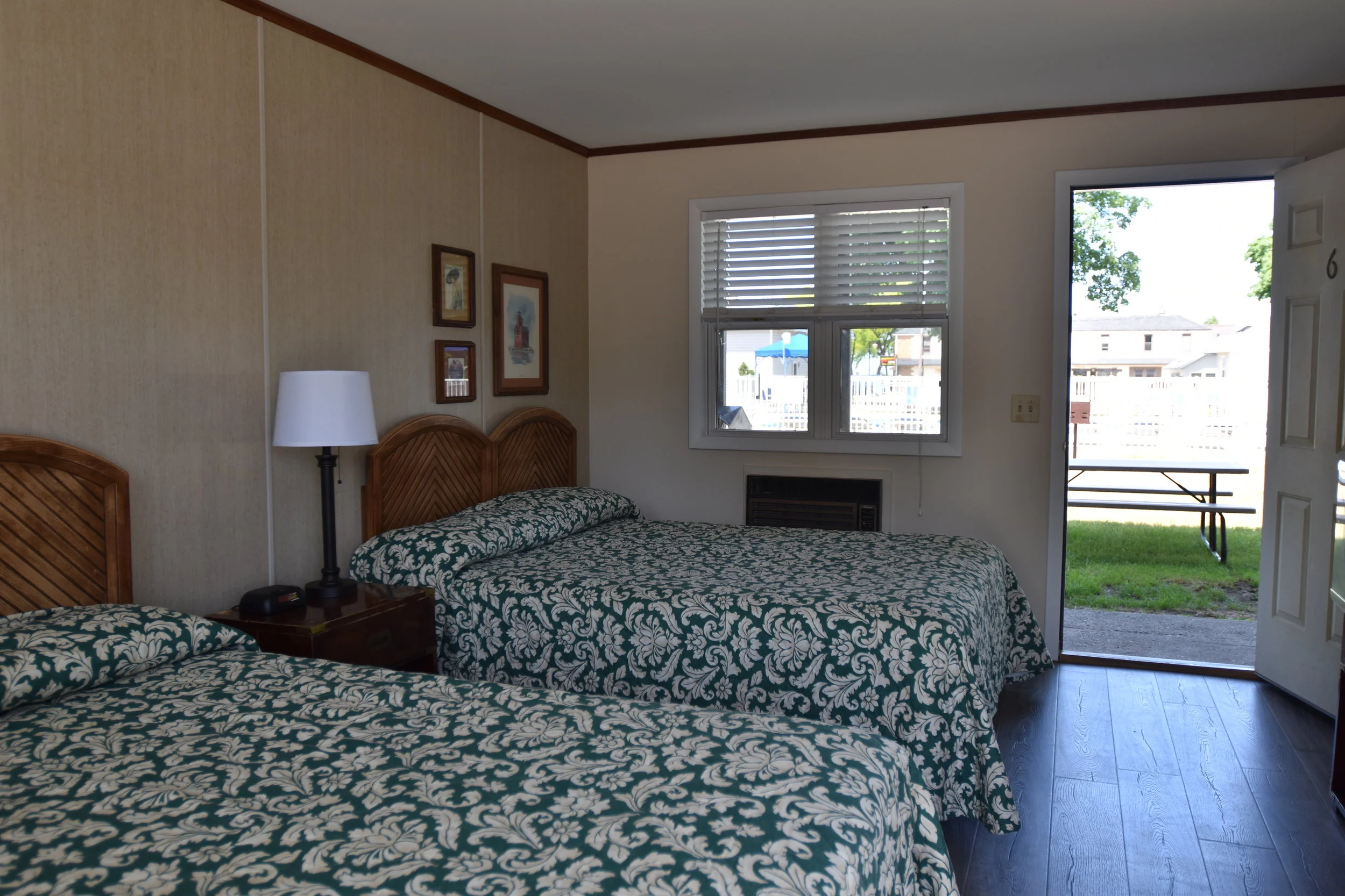 Motor Lodge — Stay in Port Austin