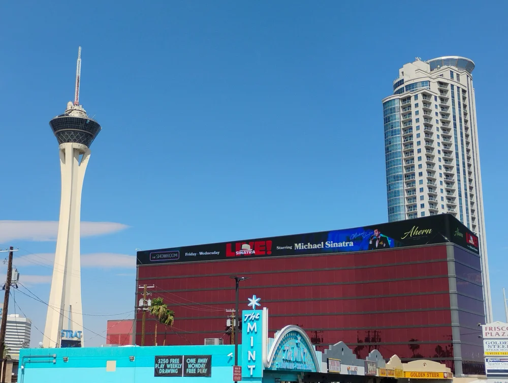 Michael Sinatra Las Vegas Headliner | SINATRA LIVE! SHOW