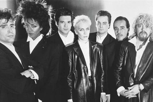 Chucho Merchan (Eurythmics, Pete Townshend) | Know Your Bass Player