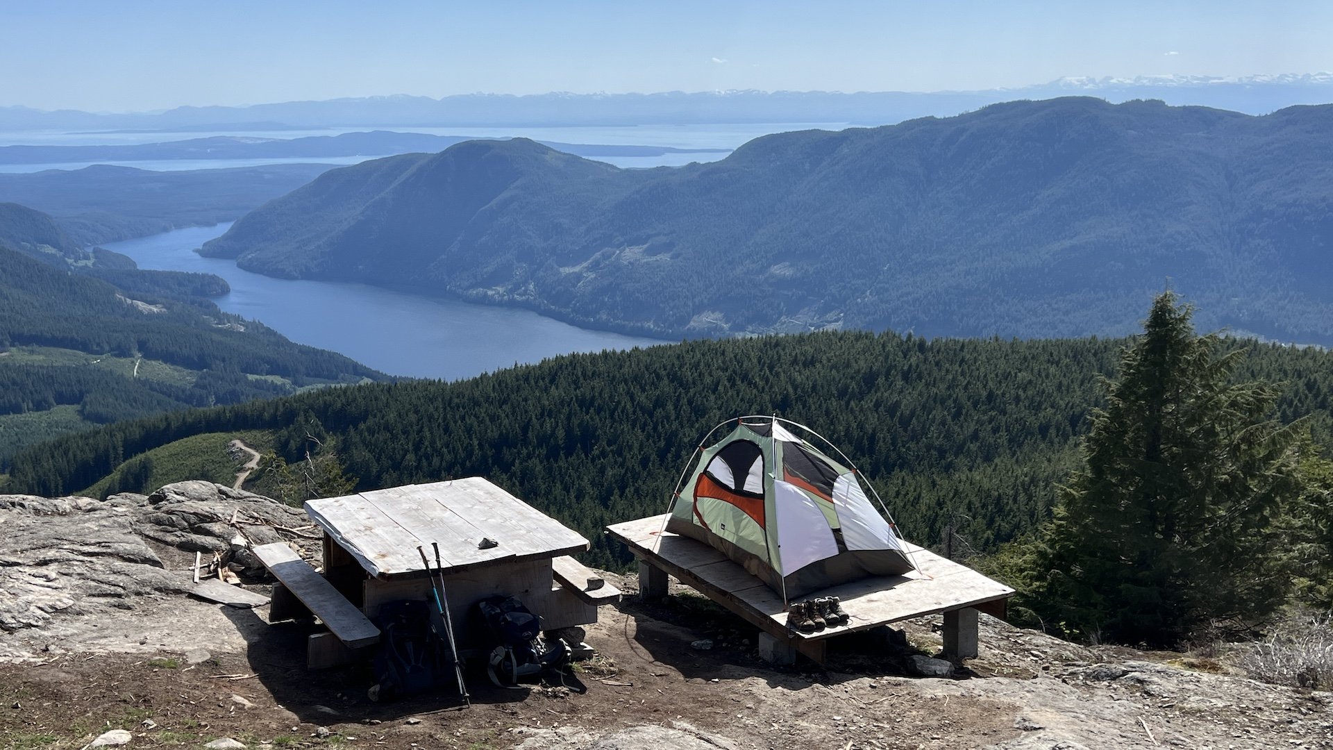 All About Tin Hat Hut on the Sunshine Coast — The Adventure Beckons