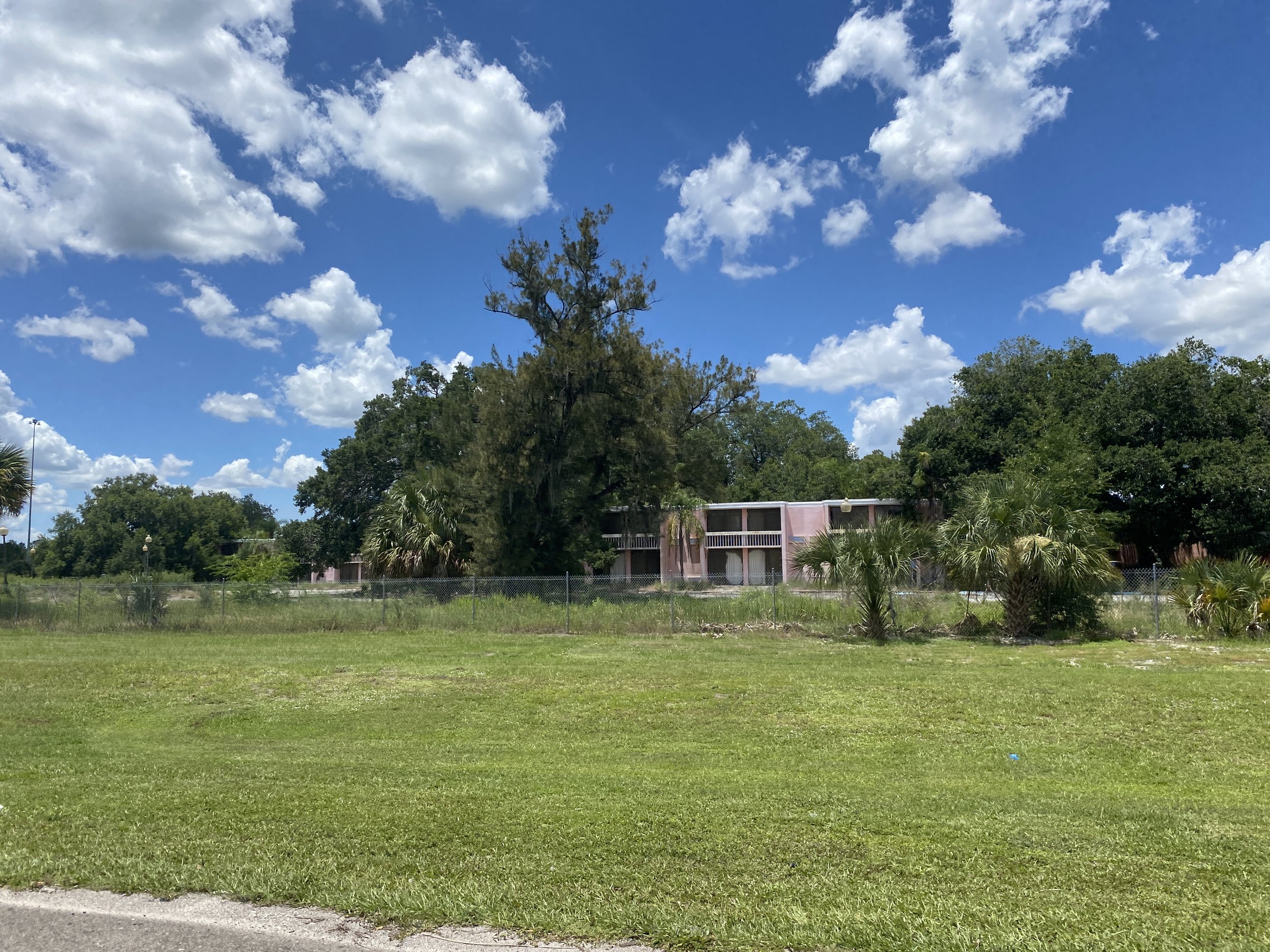 Abandoned: What Happened to the Orlando Sun Resort — OrlandoParksGuy