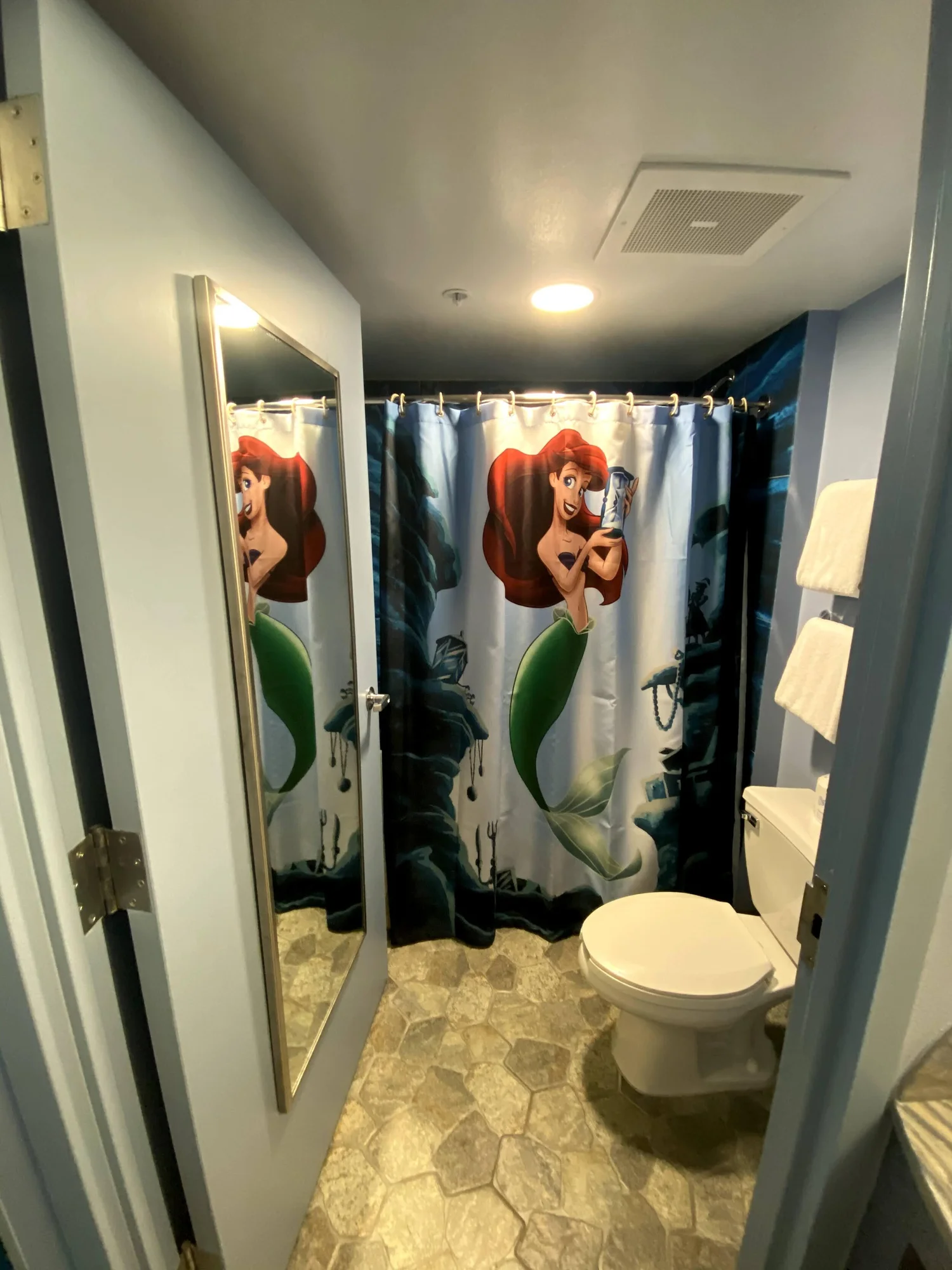Tour of Disney's Art of Animation Resort Little Mermaid Room ...