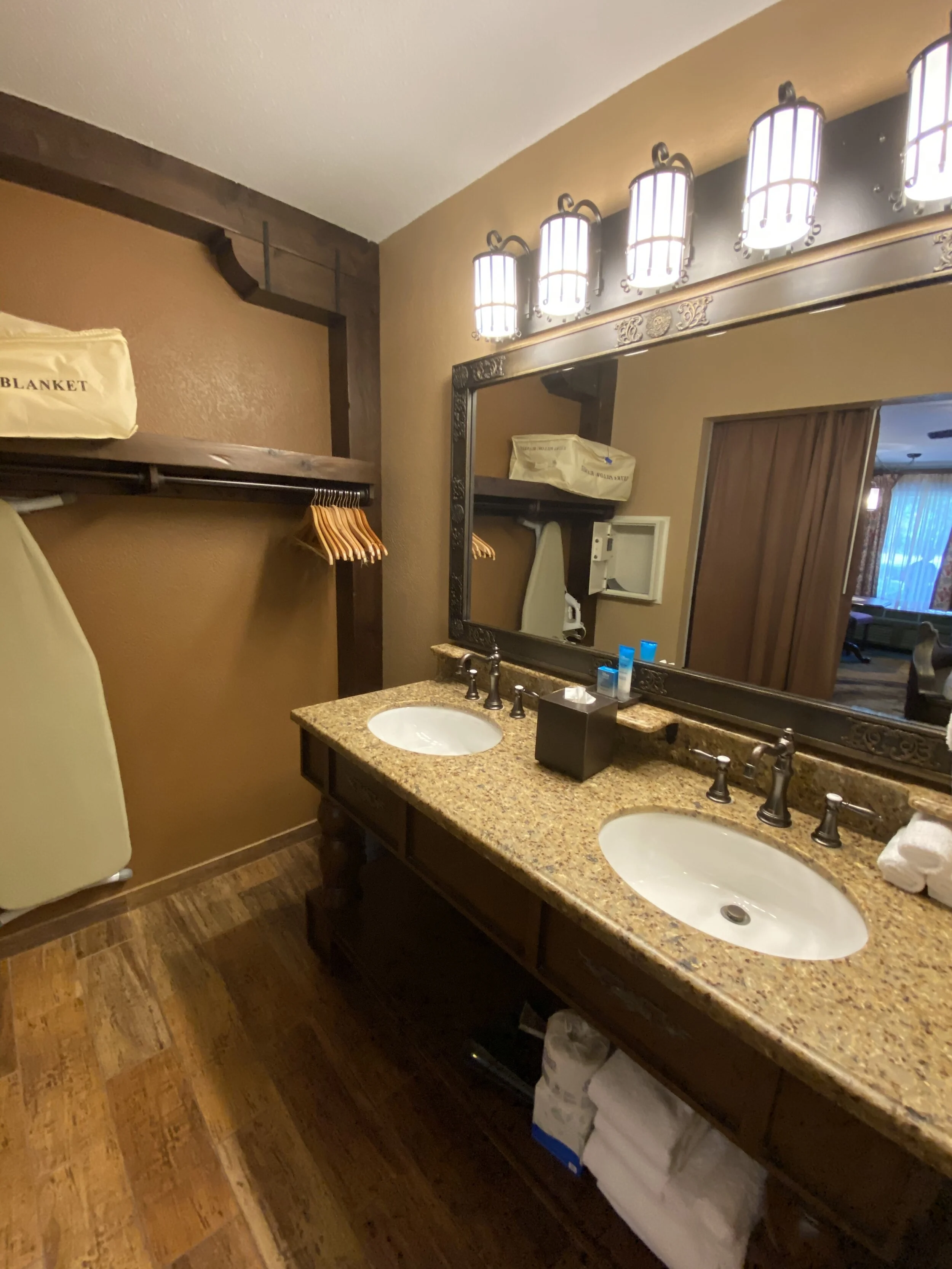 Know Before You Go: Pirate Theme Rooms at Disney's Caribbean Beach ...