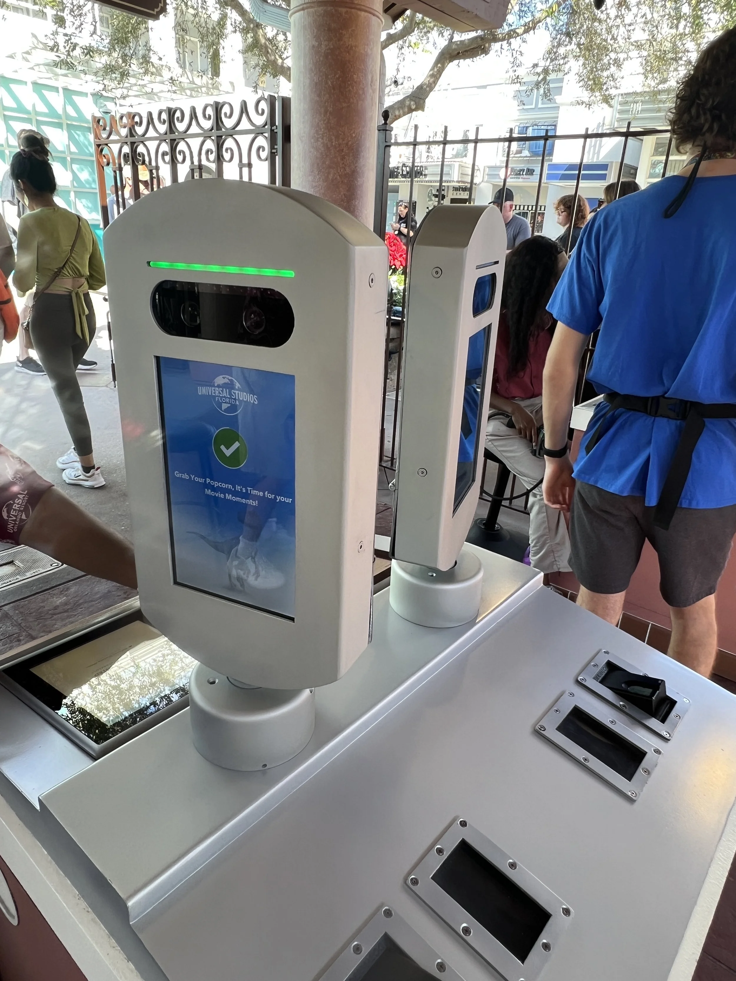 Universal Orlando Using Facial Recognition to Enter Theme Parks ...