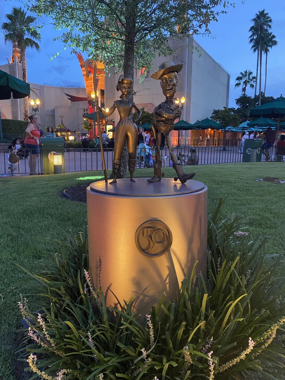 Easy Guide to MagicBand+ at Walt Disney World — OrlandoParksGuy