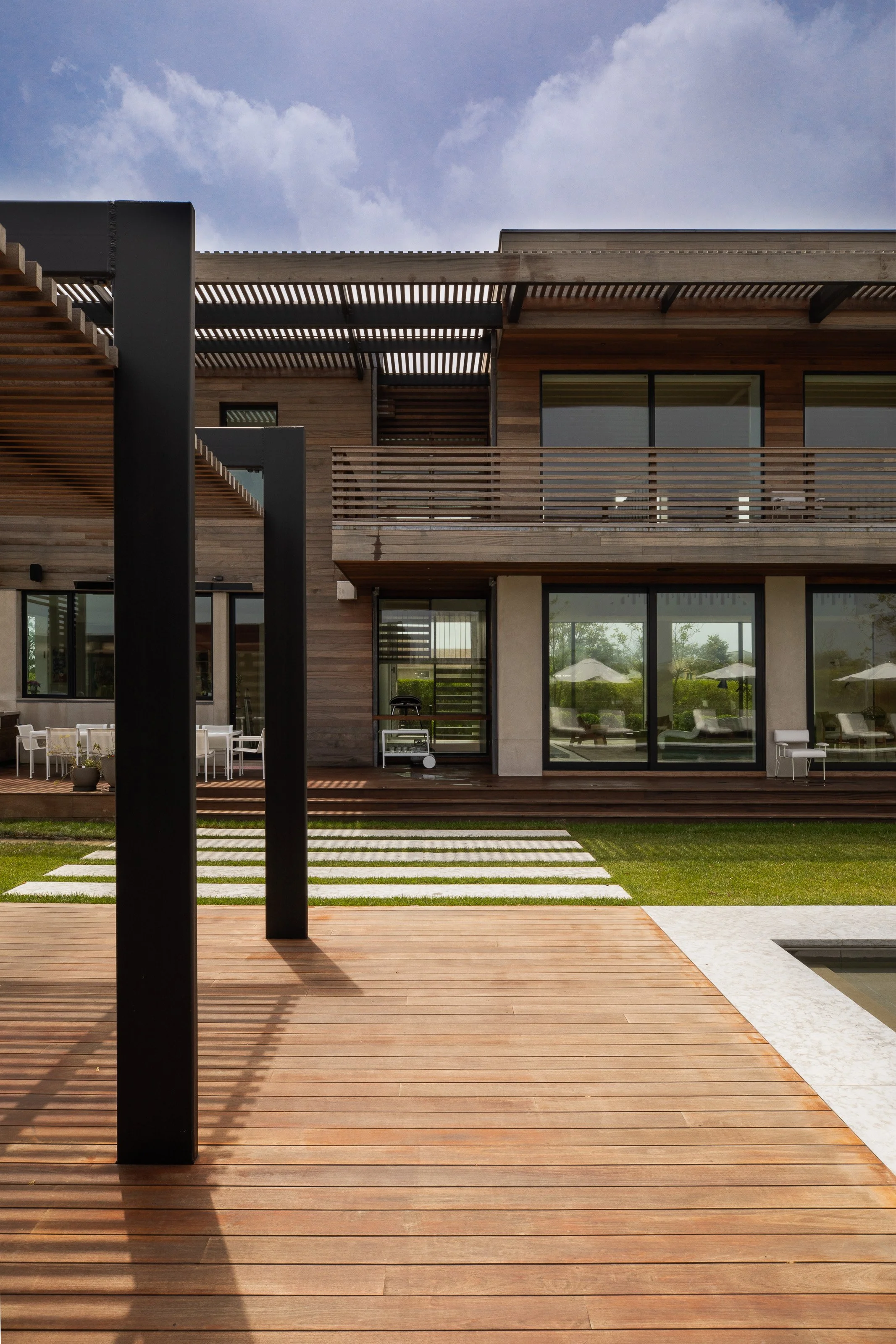 Architecture — ASHE LEANDRO