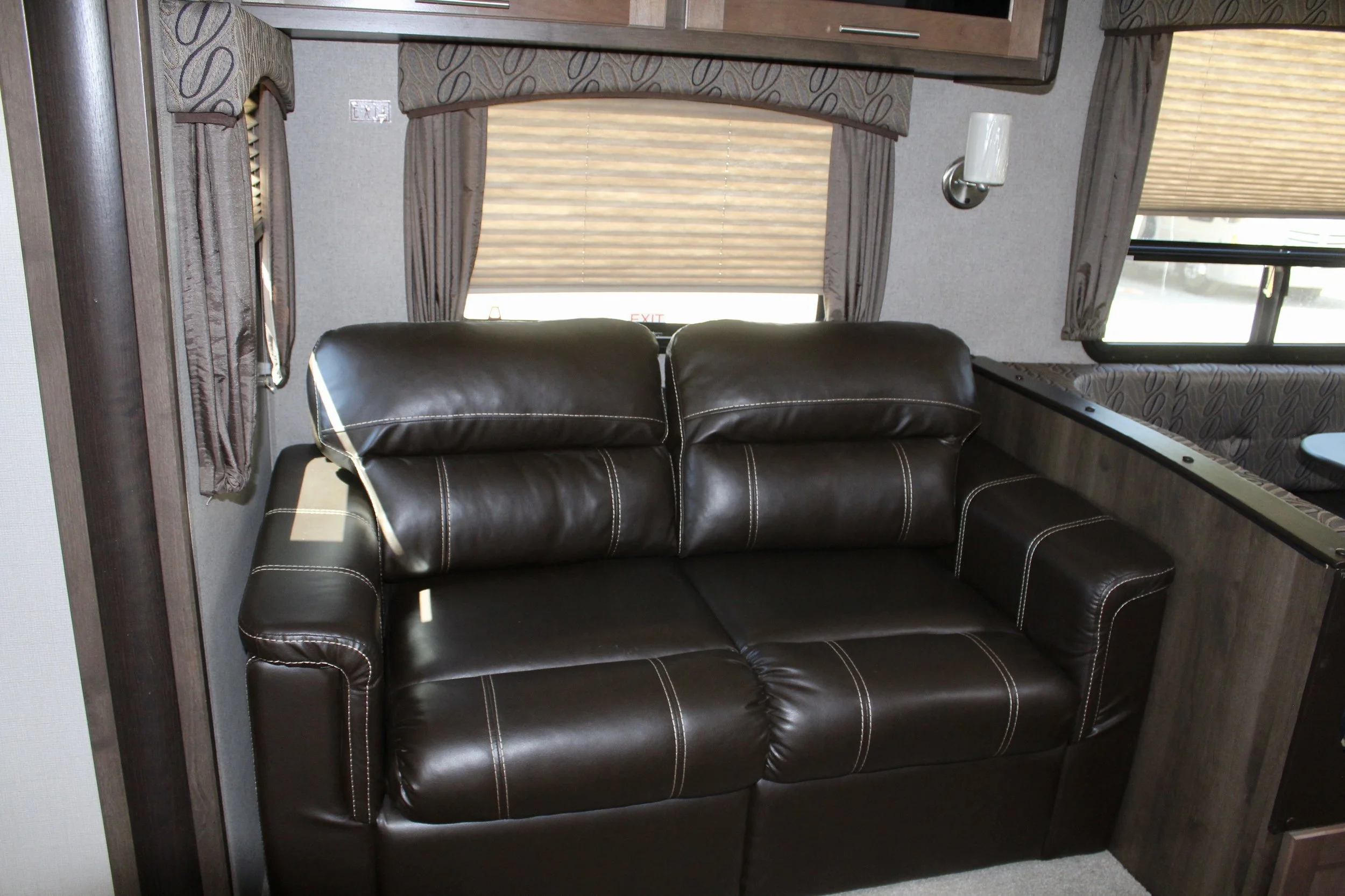 2019 28FT 268DBX — Get Away RV Rentals | Central Coast RV Rentals