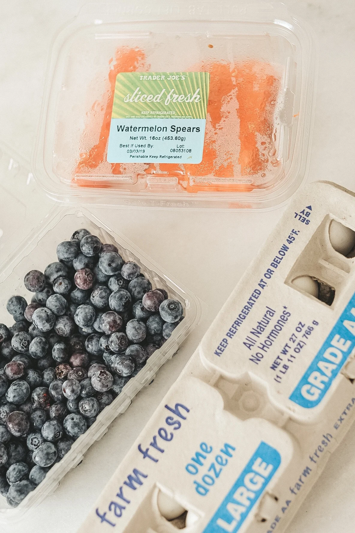 HOW WE INTRODUCED JETT TO SOLID FOODS — Me and Mr. Jones