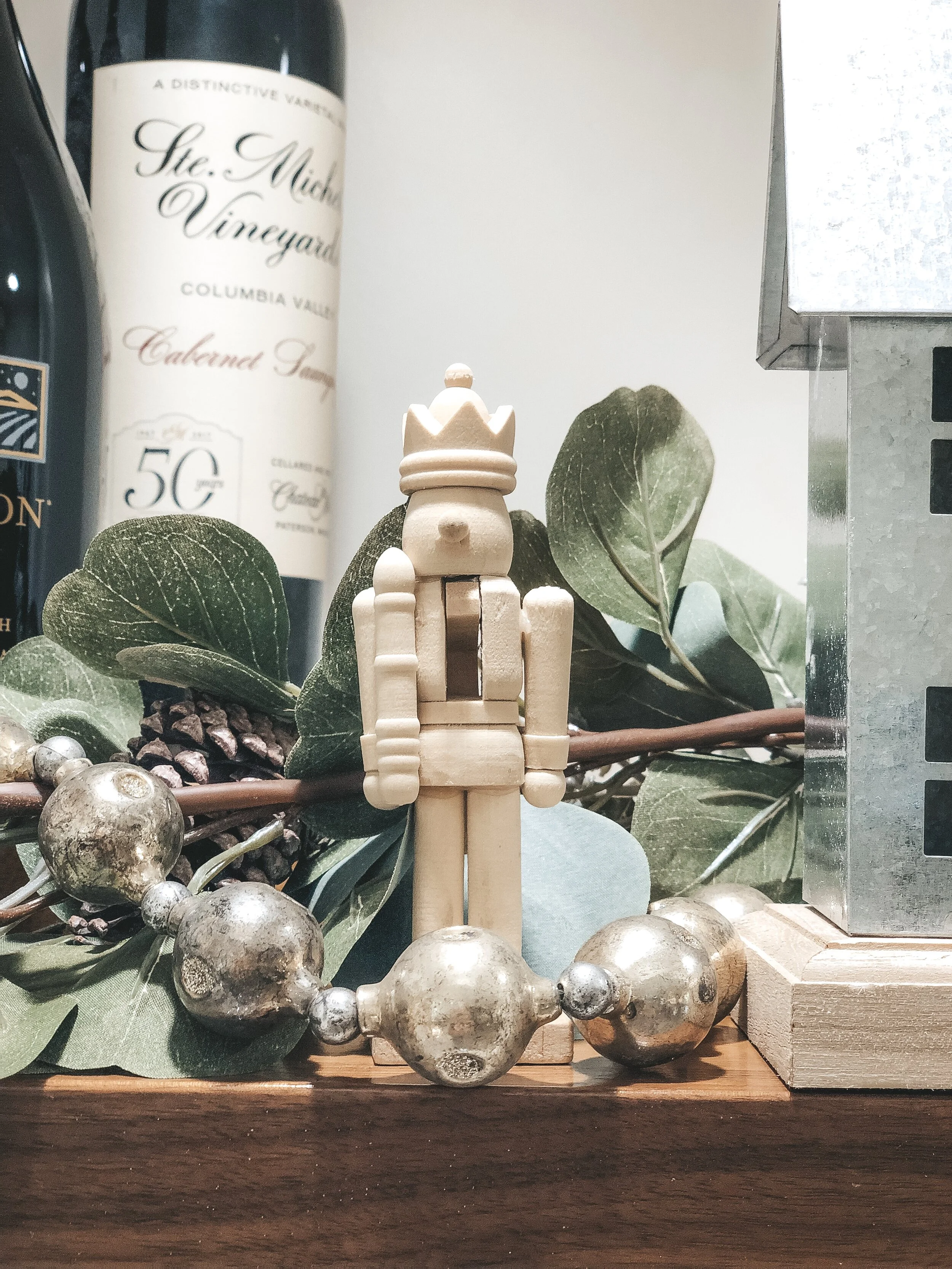 CHRISTMAS 2019: OUR MODERN HOLIDAY HOME DECOR — Me and Mr. Jones