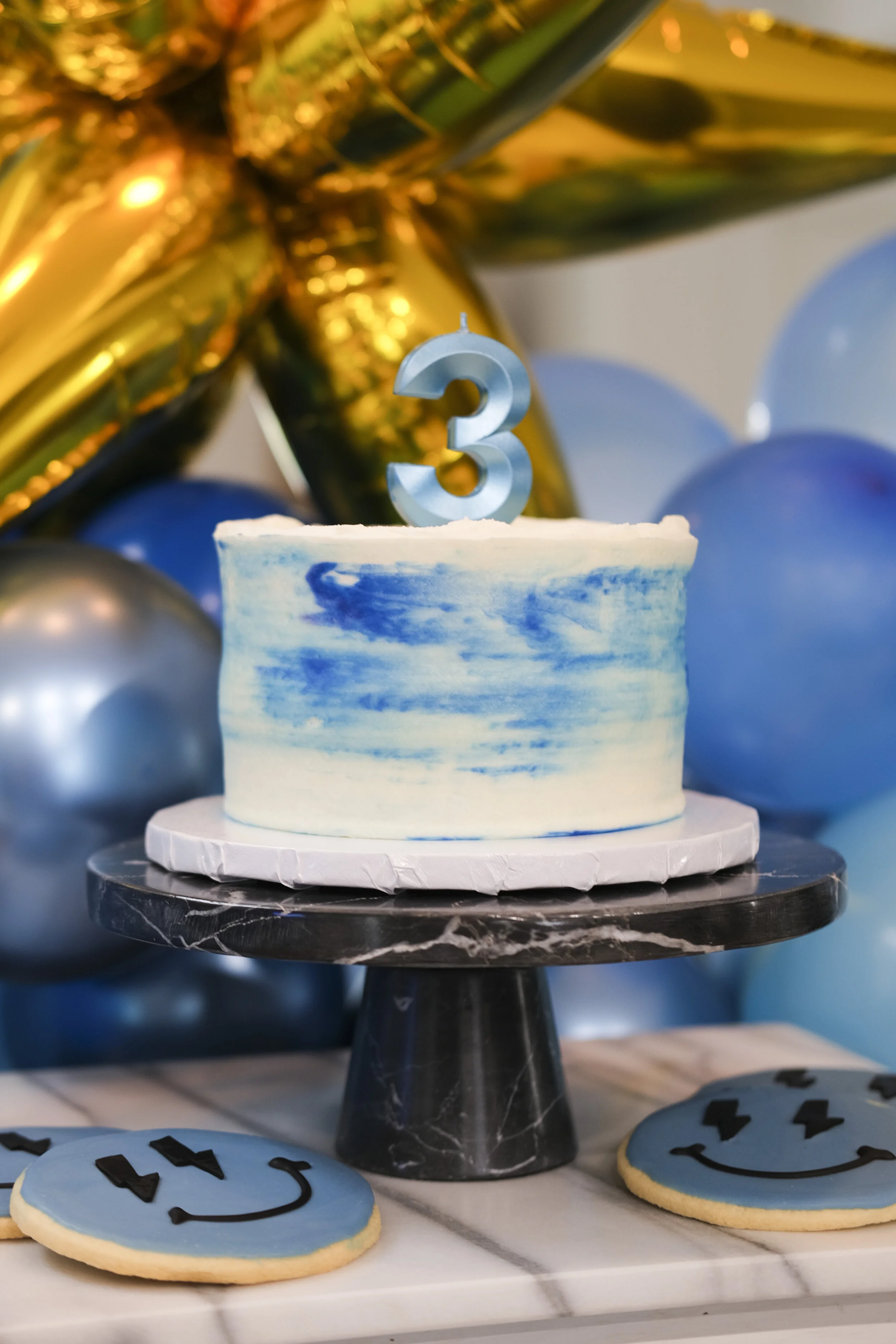 JETT'S BLUE THIRD BIRTHDAY PARTY // — Me and Mr. Jones