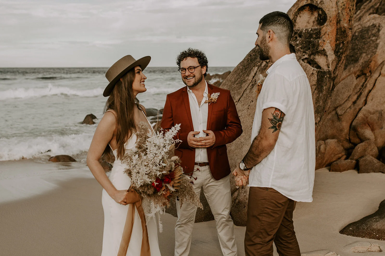 Marriage Celebrant | Oliver Thomson Oliver Thomson - Leading Sydney ...