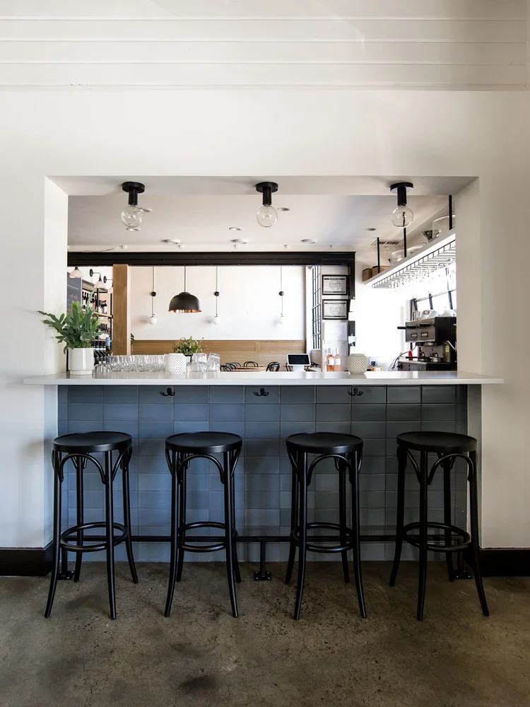 Small Commercial Bar Designs