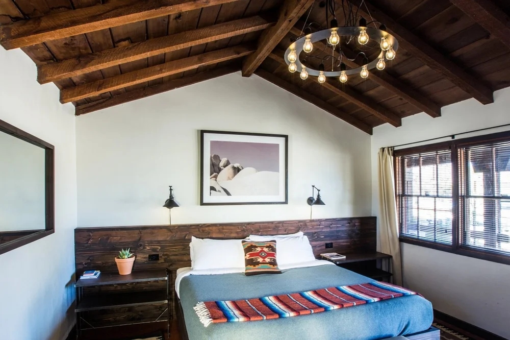 Small Western-Themed Motel Outside of LA Gets a Facelift - CASEWORK ...