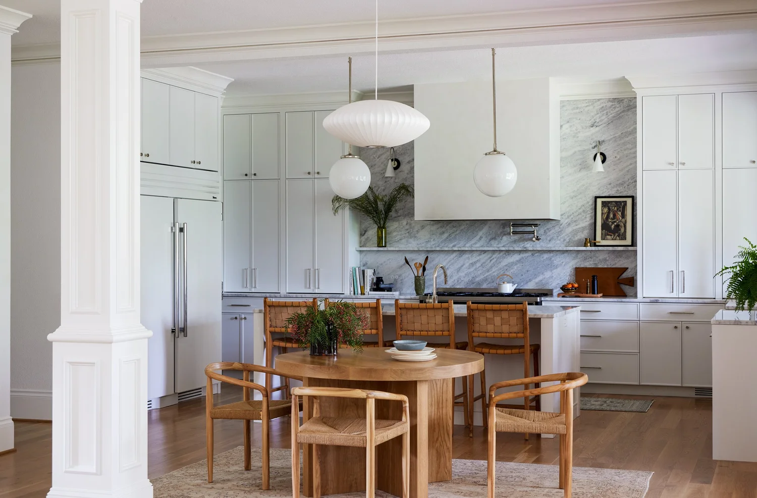 A Family of Four Rehires a Designer to Update and Refresh Their Home ...