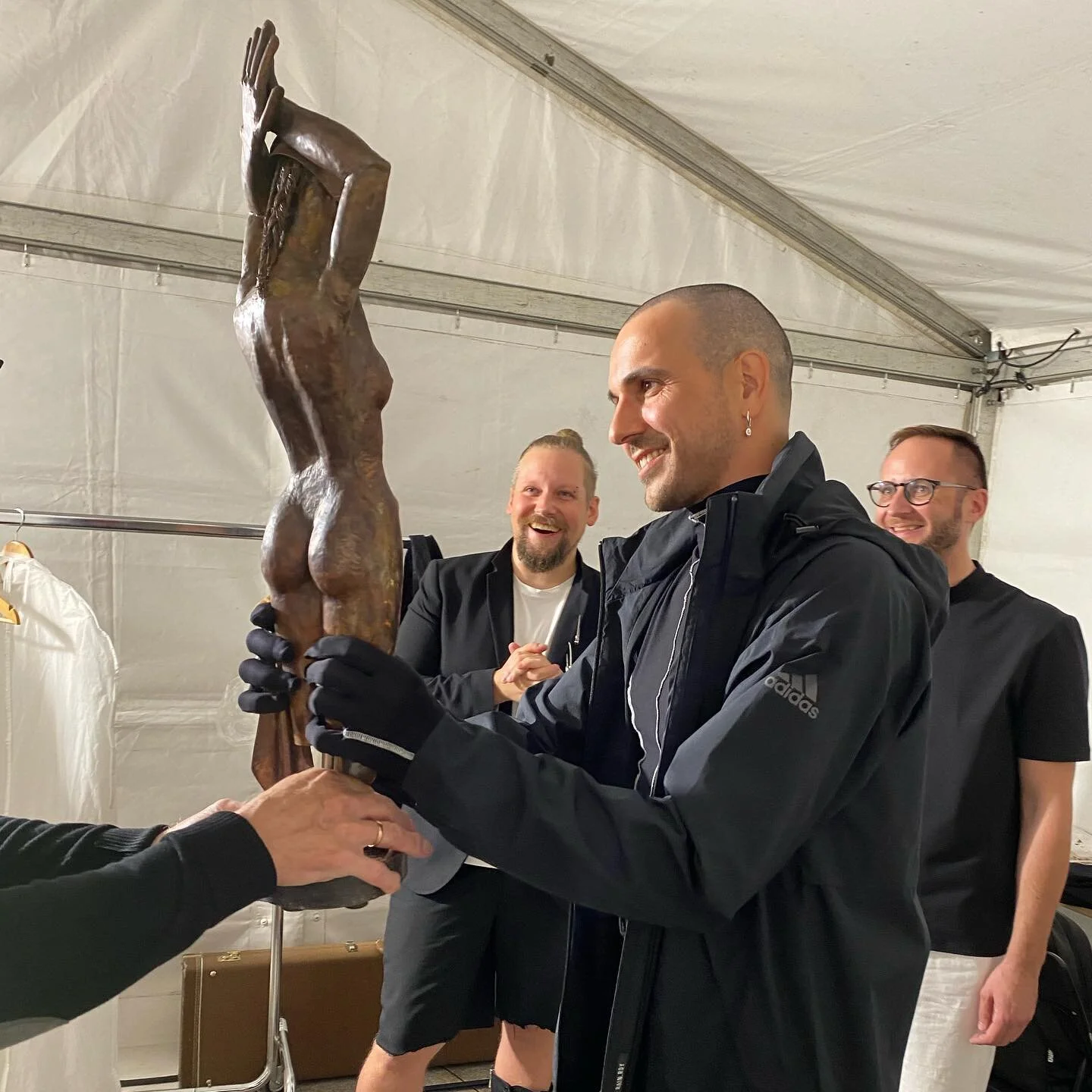 THE ROOP - Official Site