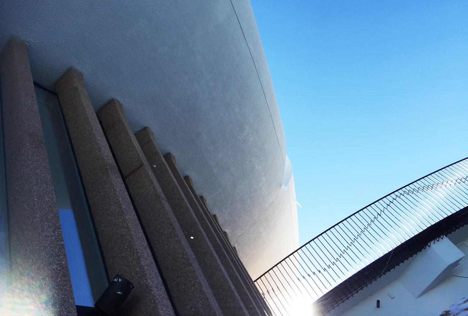 A Glimpse At The Gorgeous Deaton Sculptured "Sleeper" House on Genesee ...