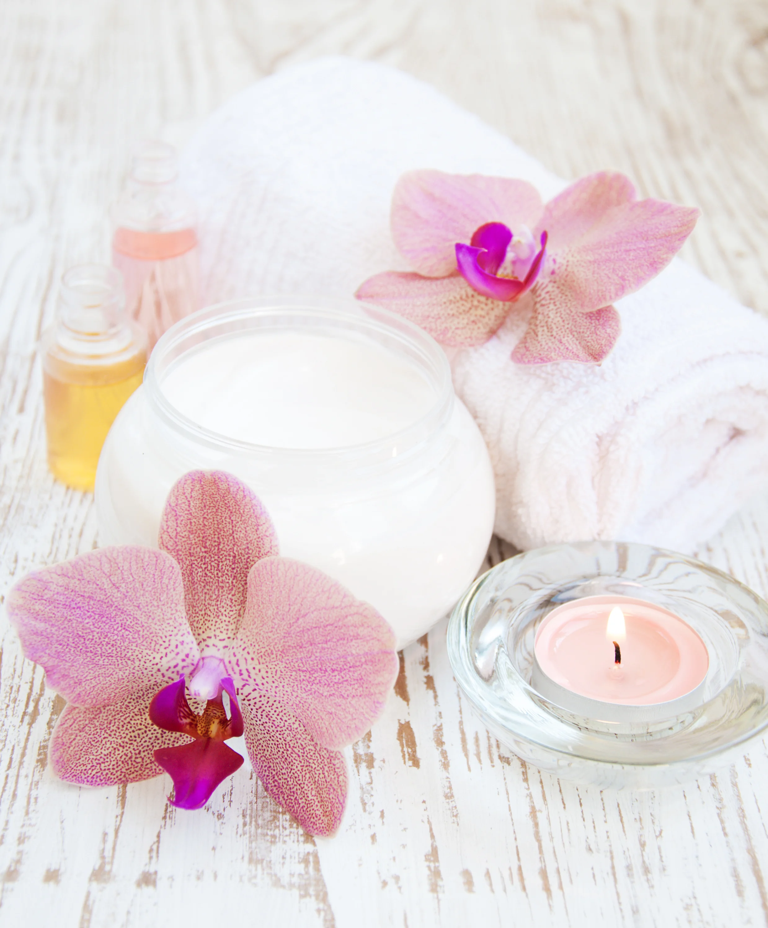The Beauty Shell/Huntingdon/Nails Waxing Facials