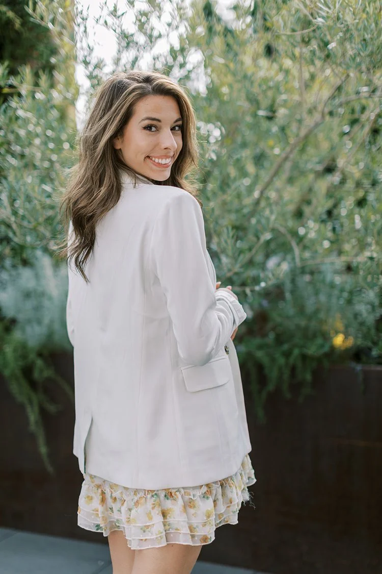 The Team — Lola & Ivy