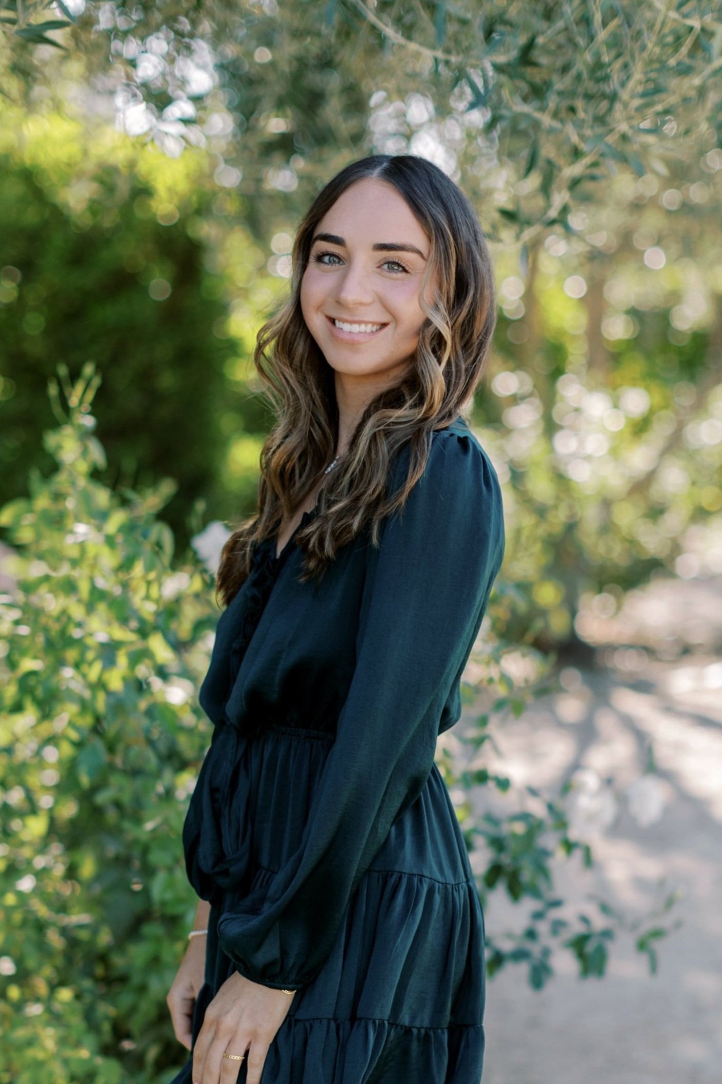 The Team — Lola & Ivy