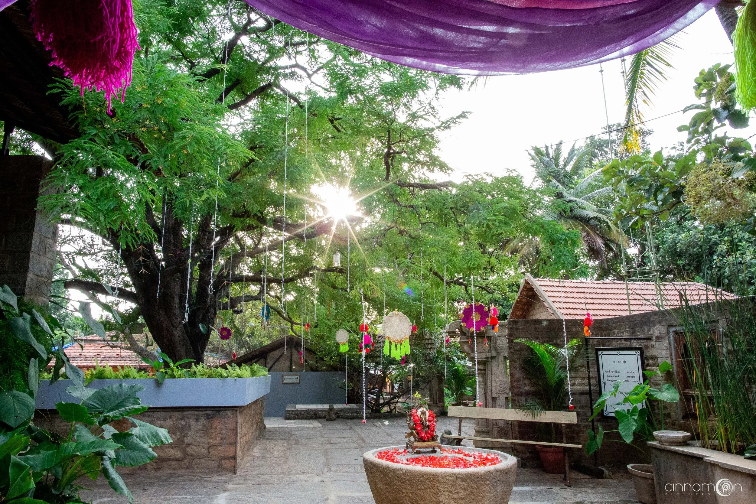 Style Your Wedding Venue: From a Traditional Morning to a Western ...