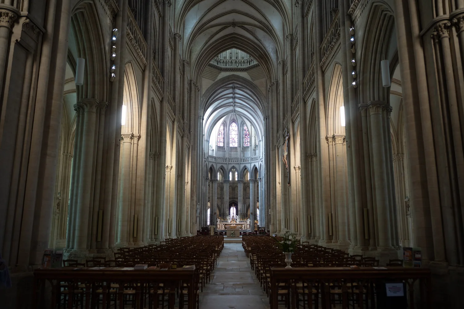 A Quick Stop in Coutances | 5050 Travelog