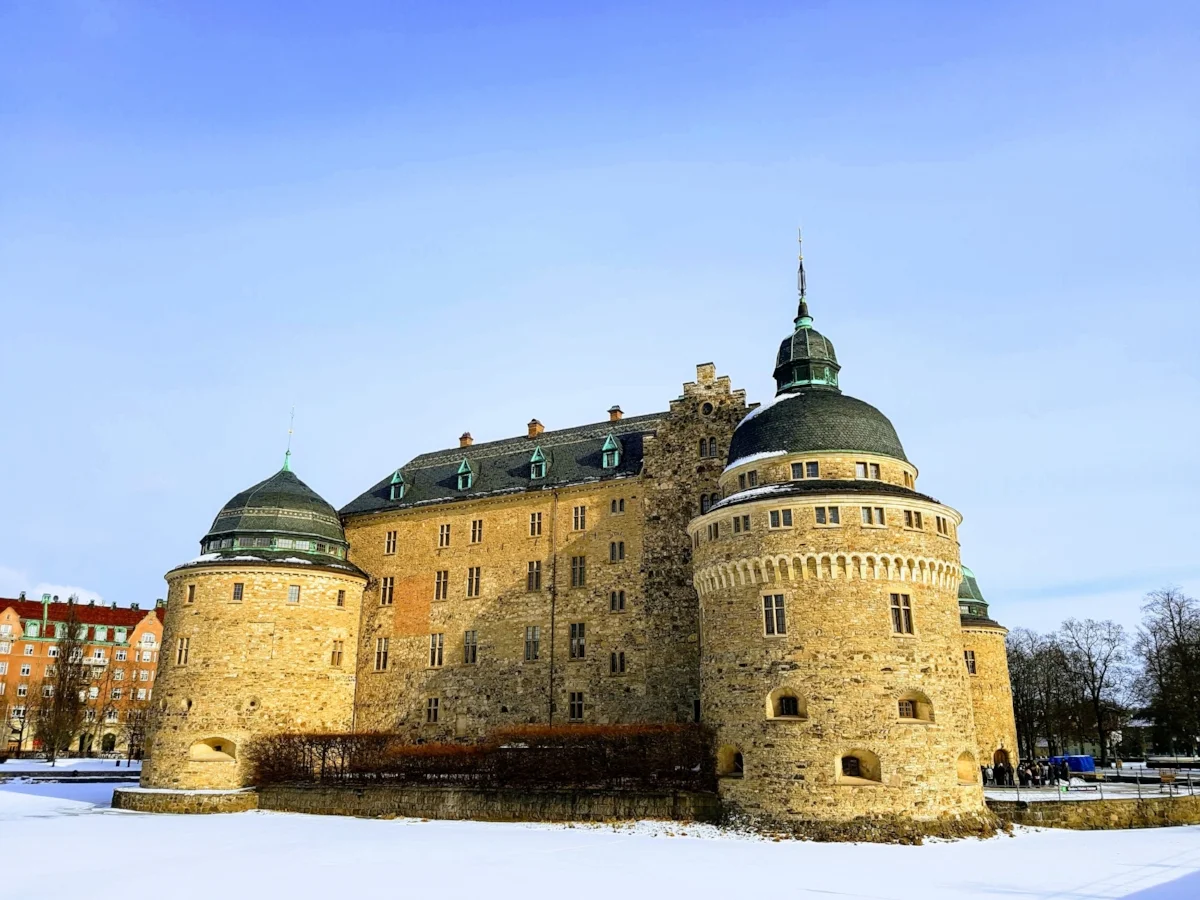 Tre vackra svenska slott att besöka i sommar — Reseblogg för nyfikna