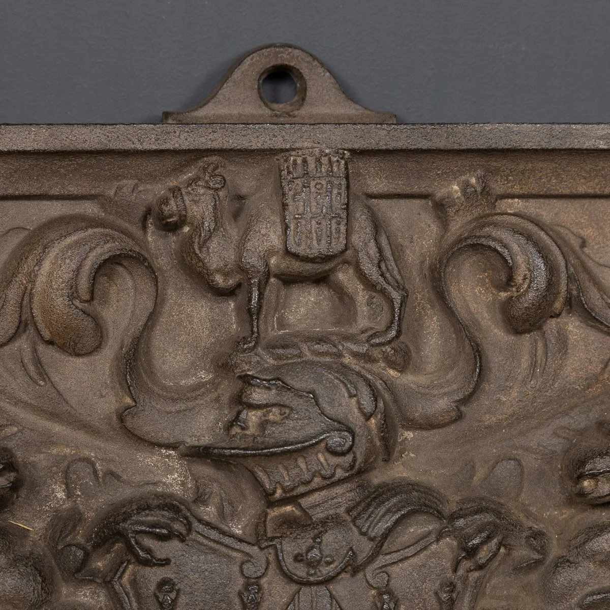 ANTIQUE 19thC BRITISH CAST IRON 'WORSHIPFUL ORDER OF GROCERS' CREST c ...