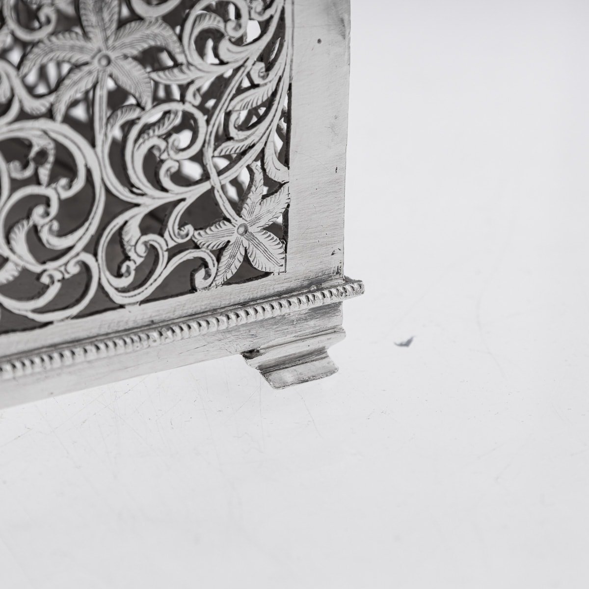 ANTIQUE 20thC INDIAN KUTCH SOLID SILVER TREASURE CHEST / CASKET c.1900 ...