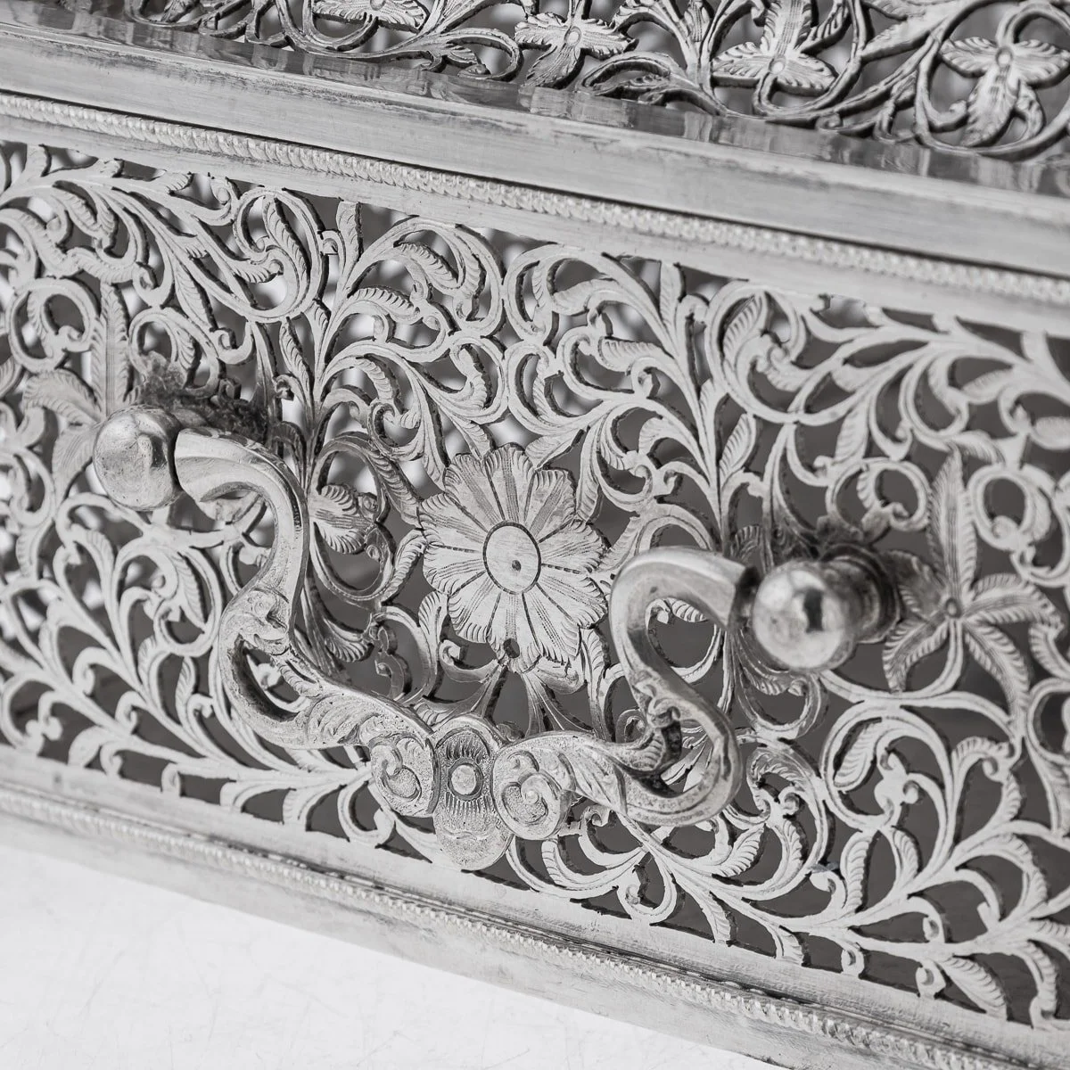 ANTIQUE 20thC INDIAN KUTCH SOLID SILVER TREASURE CHEST / CASKET c.1900 ...